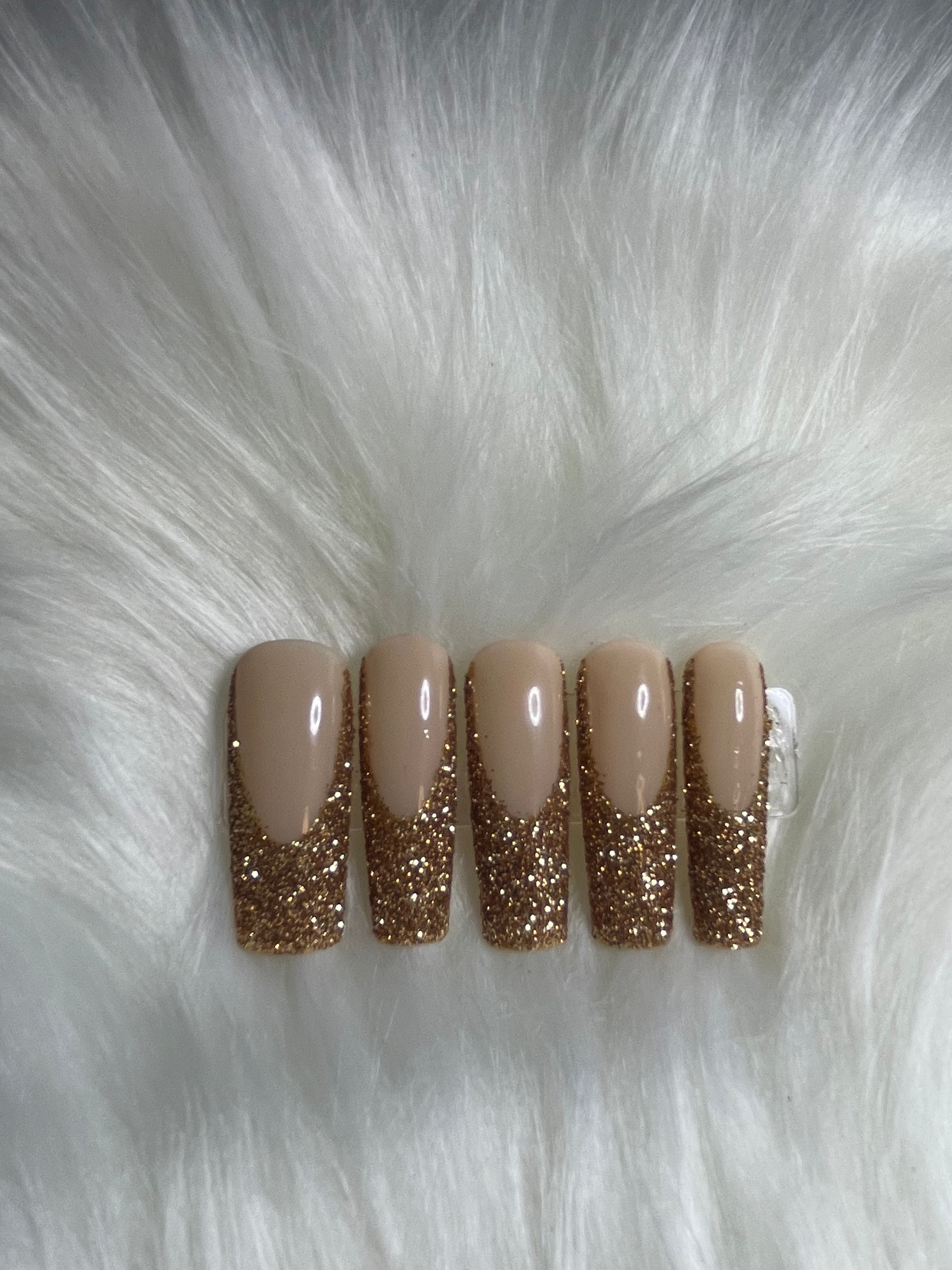 Midas touch – Deb's Nail Bar